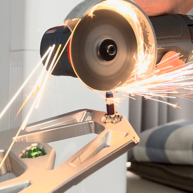 The Beauty Sparks of Titanium！